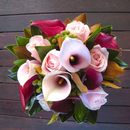 Ditch The Roses: Non-Traditional Wedding Flowers