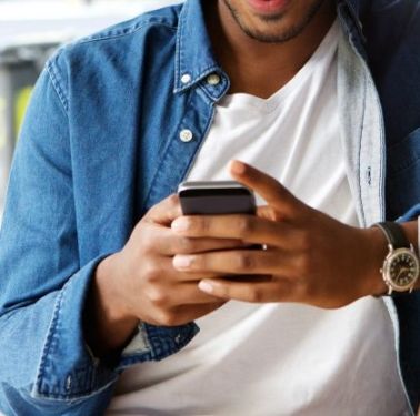 20 Subtle Signs He’s Feeling Smothered | MadameNoire