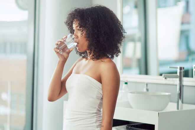 Reasons To Drink Water First Thing In The Morning
