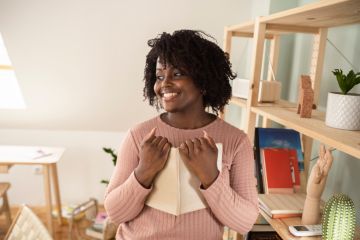 8 Ways To Stay Positive (Even When It Feels Impossible)