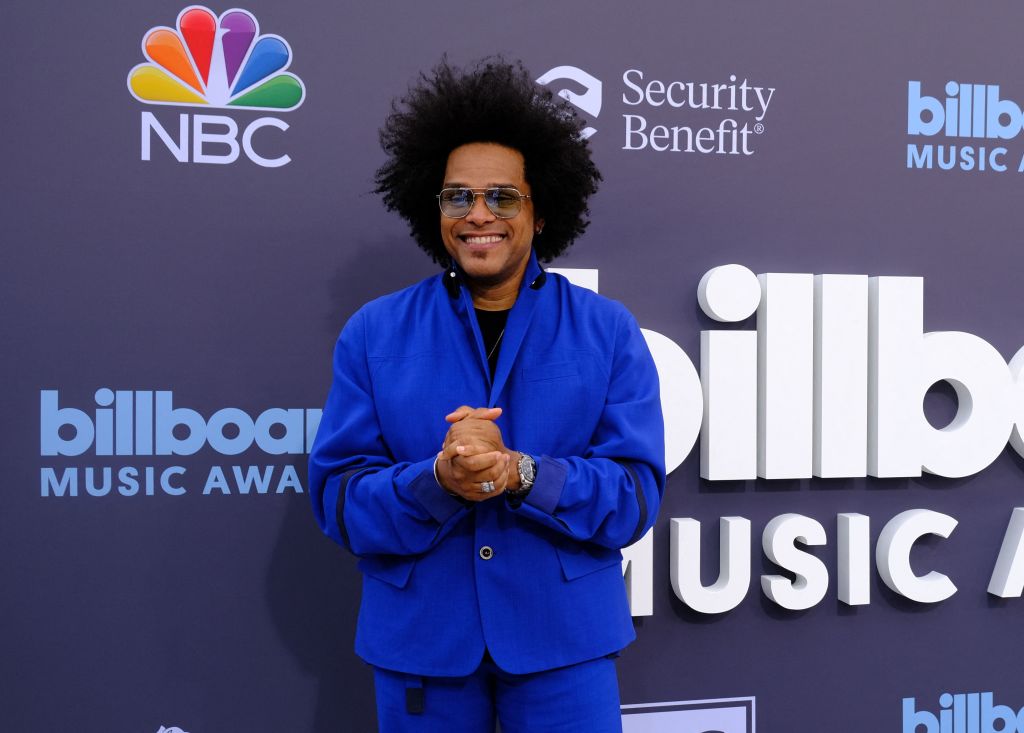 Maxwell Starts 'The Maxwell Challenge' After Memes On His Moves