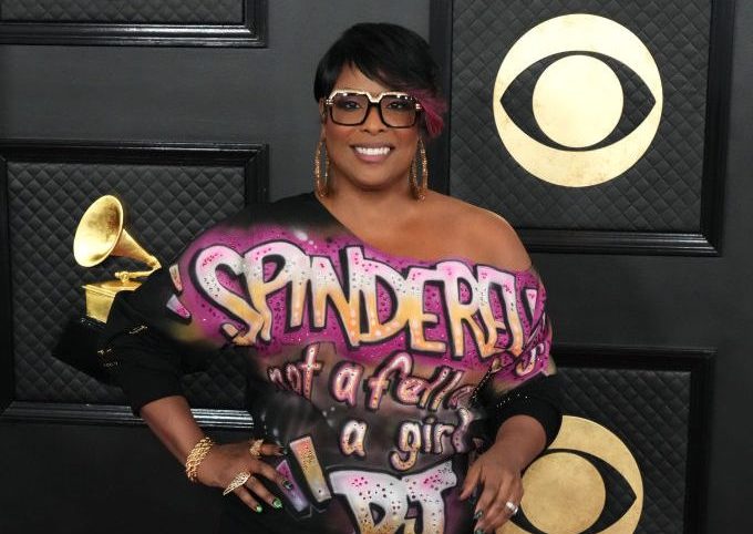 DJ Spinderella Set To Perform At The 2023 Essence Festival