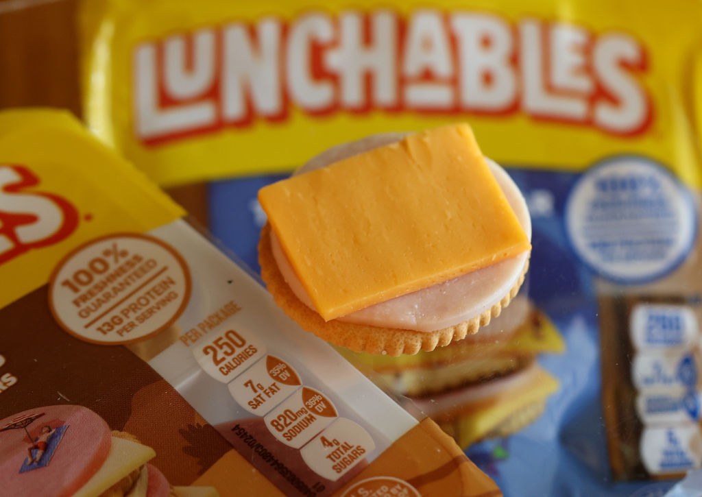 Lunchables & Several Snack Kits Found To Contain Lead & Sodium