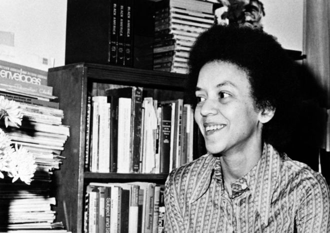 7 Nikki Giovanni Poems Every Black Woman Should Read