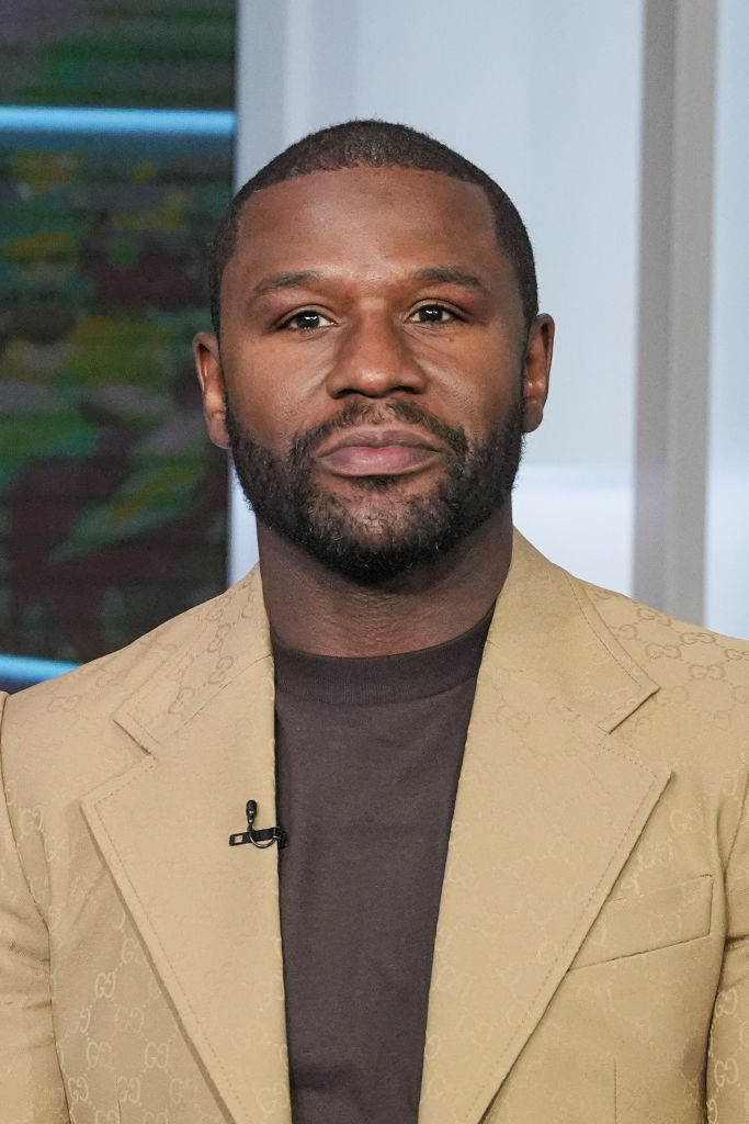 Tasha Robinson-White's Memoir "Right Hand To The Champ"