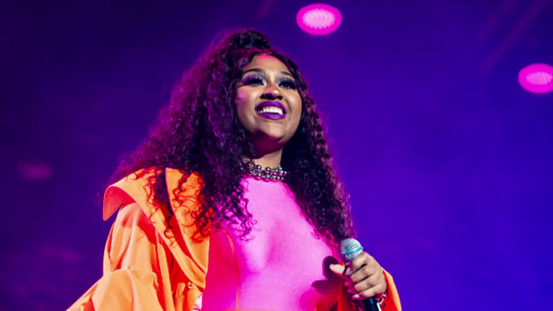 Jazmine Sullivan Mourns The Loss Of Her Grandmother On Instagram ...