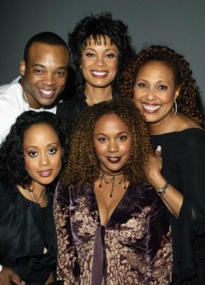 'Half & Half' Stars Essence Atkins & Valarie Pettiford Reunite
